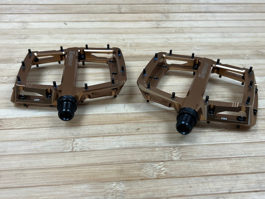 Race Face Turbine 2026 Plattformpedale / Pedale kash money – RTF Bikeparts
