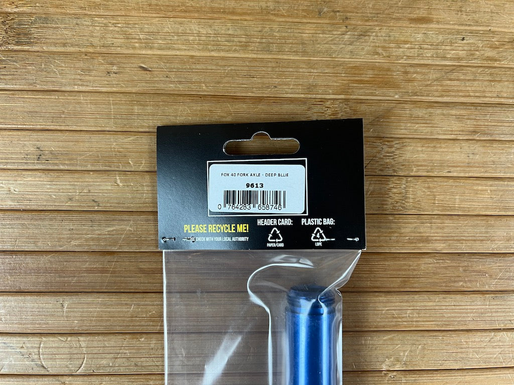 Burgtec FOX 40 Axle / Achse Deep Blue – RTF Bikeparts